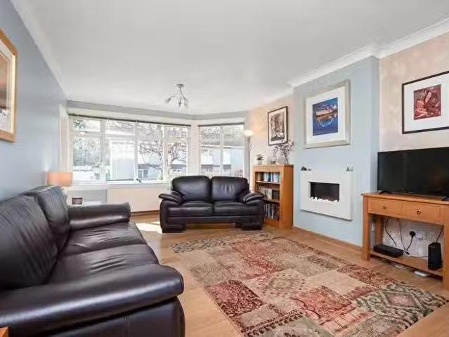 3 Bedroom End Of Terrace House For Sale In Howden Hall Way, Ed.