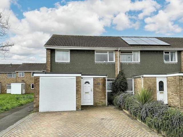 3 Bedroom End Of Terrace House For Sale In Holbury