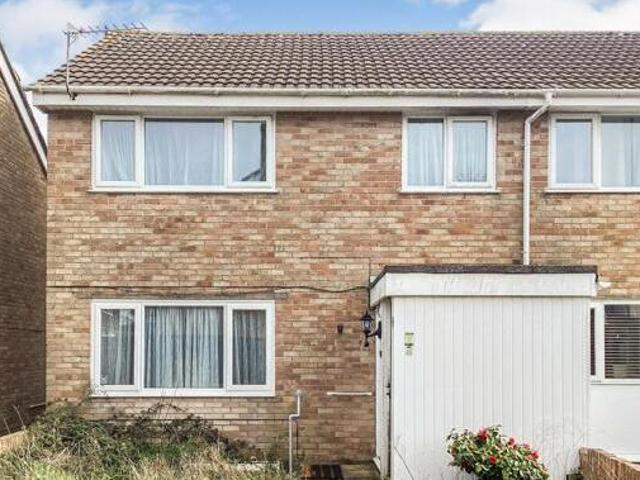 3 Bedroom End Of Terrace House For Sale In Holbury, Southampton
