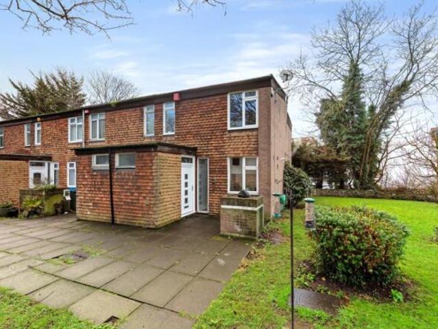 3 bedroom end of terrace house for sale in Hollymount Close Greenwich SE10