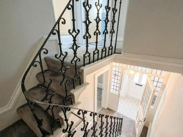 3 Bedroom End Of Terrace House For Sale In Honley, Holmfirth