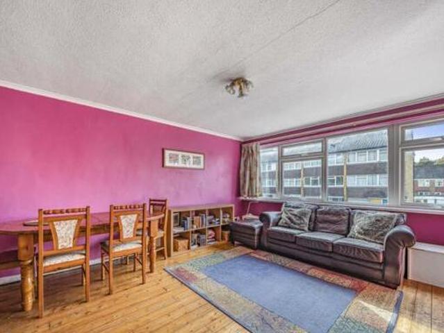 3 Bedroom End Of Terrace House For Sale In Horsell, Woking