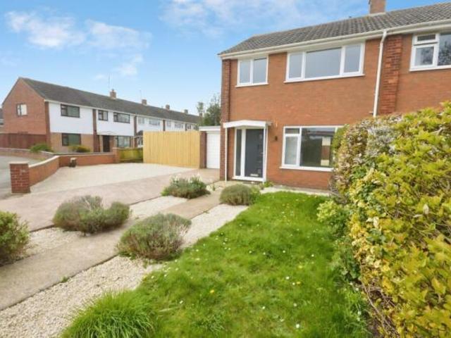 3 bedroom end of terrace house for sale in Hatherleigh Road, St Thomas, Exeter, Devon, EX2