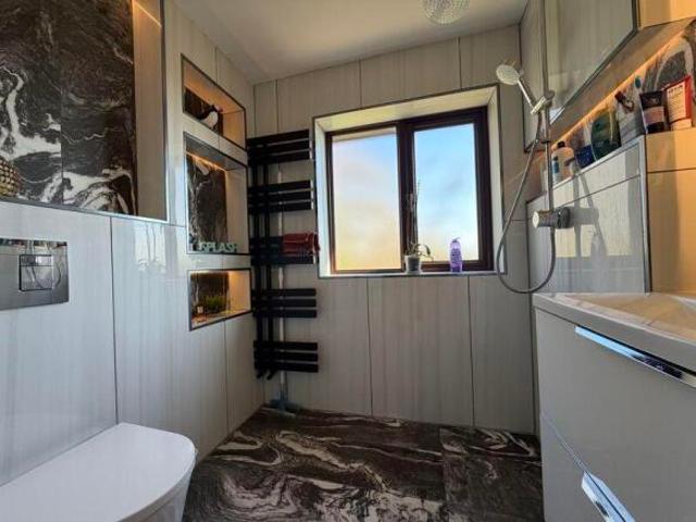 3 bedroom end of terrace house for sale in Haverdale, Luton, LU4