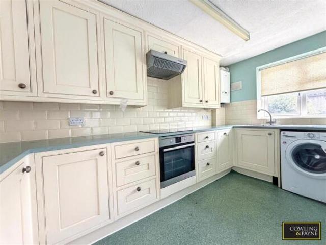 3 bedroom end of terrace house for sale in Hawfinch Walk, Chelmsford, Essex, CM2