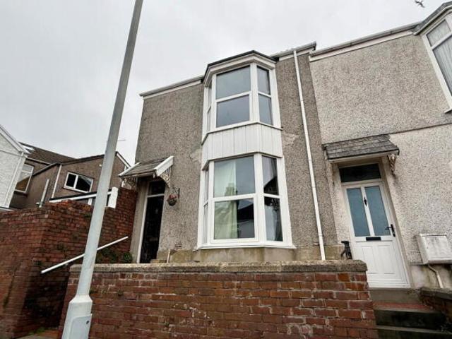 3 bedroom end of terrace house for sale in Hawthorne Avenue, Uplands, Swansea, SA2 0LY, SA2