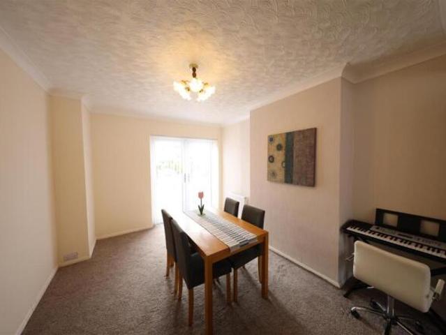3 bedroom end of terrace house for sale in Hayburn Avenue, Hull, HU5
