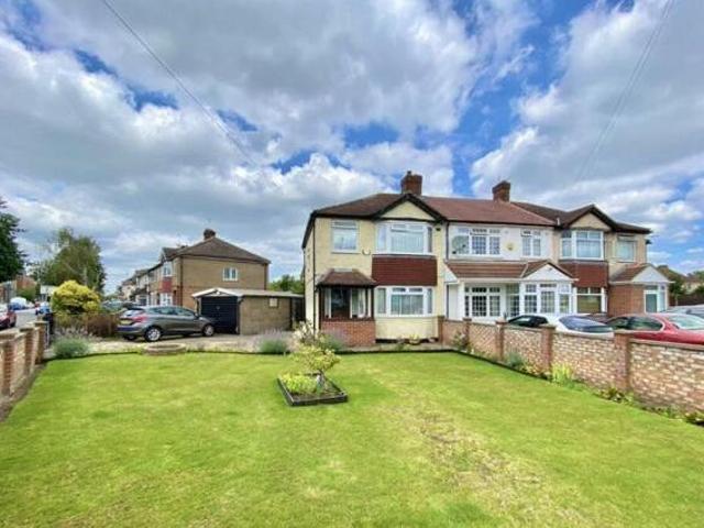 3 Bedroom End Of Terrace House For Sale In Hayes, Middlesex