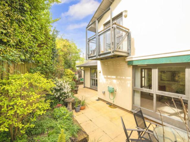 3 bedroom end of terrace house for sale in Hazel Court, Winchester, Hampshire, SO22