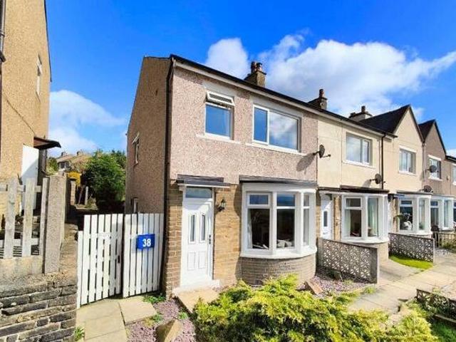 3 Bedroom End Of Terrace House For Sale In Halifax