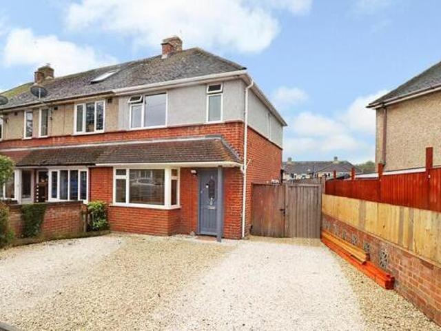 3 Bedroom End Of Terrace House For Sale In Hamble