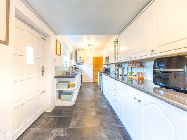 3 bedroom end of terrace house for sale in Harman Road, Sutton Coldfield, West Midlands, B72