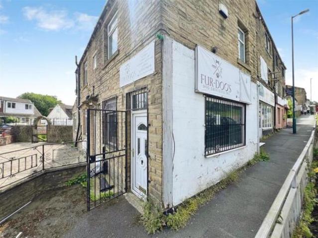 3 bedroom end of terrace house for sale in Harrogate Road, Bradford, BD2 3TB, BD2