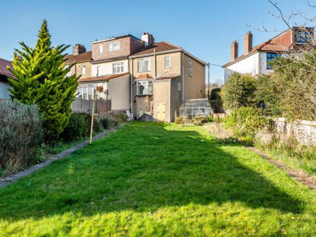 3 bedroom end of terrace house for sale in Heyford Avenue, Bristol, BS5