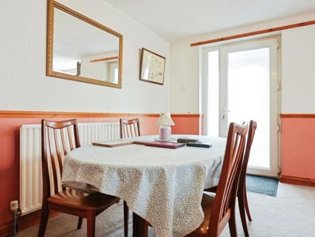 3 bedroom end of terrace house for sale in Heathcote Road, Whitnash, Leamington Spa, CV31