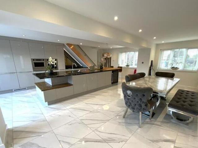3 Bedroom End Of Terrace House For Sale In Hebburn, Tyne And Wear