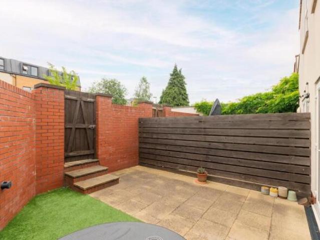 3 bedroom end of terrace house for sale in Hengaston Street, Bedminster, BS3