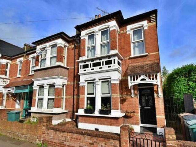 3 Bedroom End Of Terrace House For Sale In Highams Park