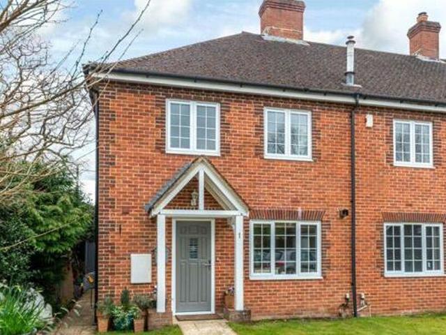 3 Bedroom End Of Terrace House For Sale In Highclere, Newbury