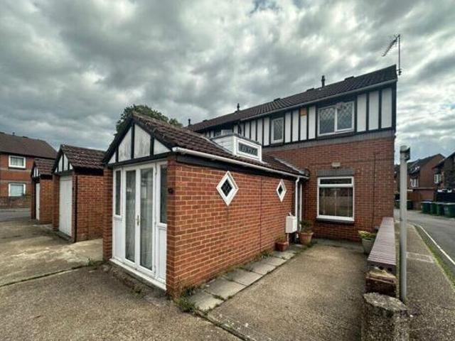3 Bedroom End Of Terrace House For Sale In Hill Lane