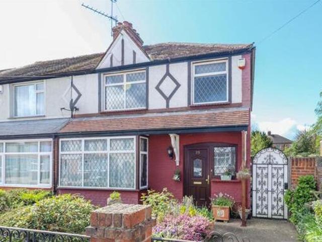 3 Bedroom End Of Terrace House For Sale In Hillingdon