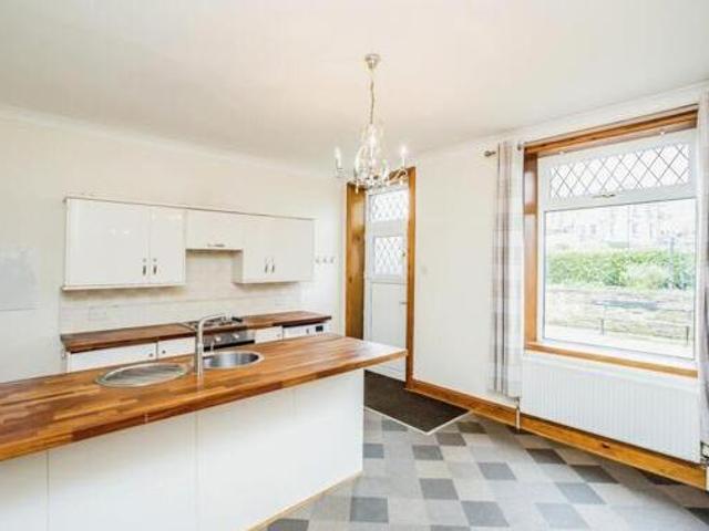 3 Bedroom End Of Terrace House For Sale In Huddersfield