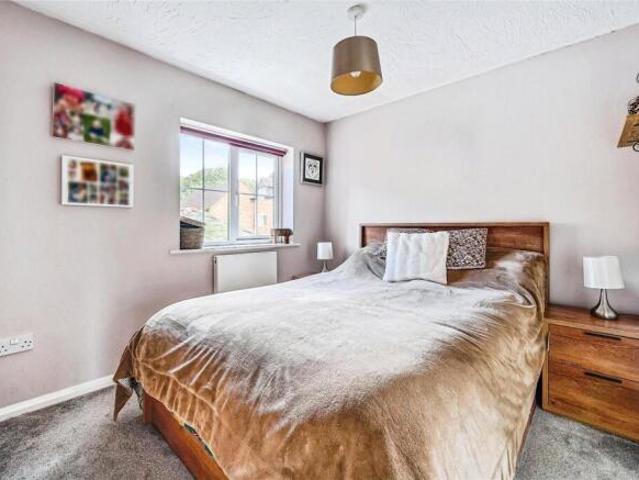 3 bedroom end of terrace house for sale in Hudson Way, Swindon, Wiltshire, SN25