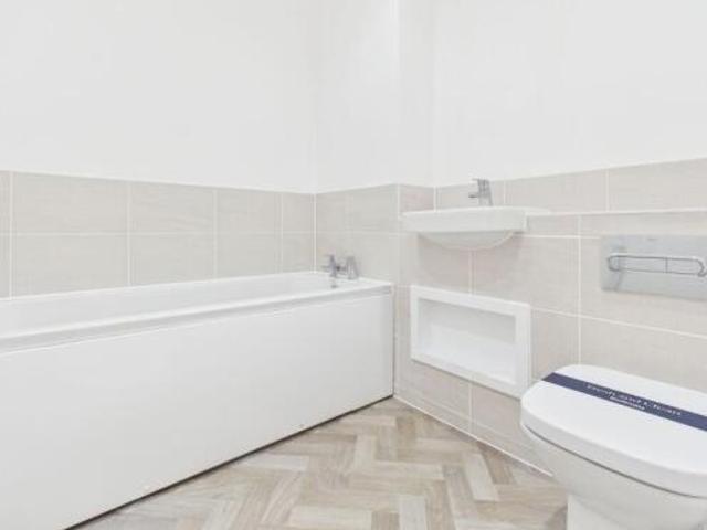 3 bedroom end of terrace house for sale in Hunts Grove Drive, Hardwicke, Gloucester, GL2