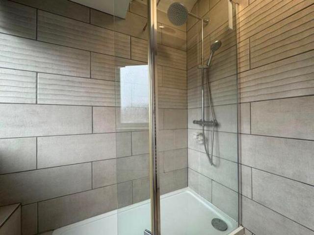 3 bedroom end of terrace house for sale in Hurst Way, Luton, LU3