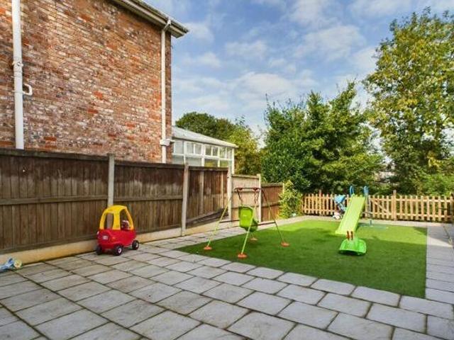3 Bedroom End Of Terrace House For Sale In Hyde
