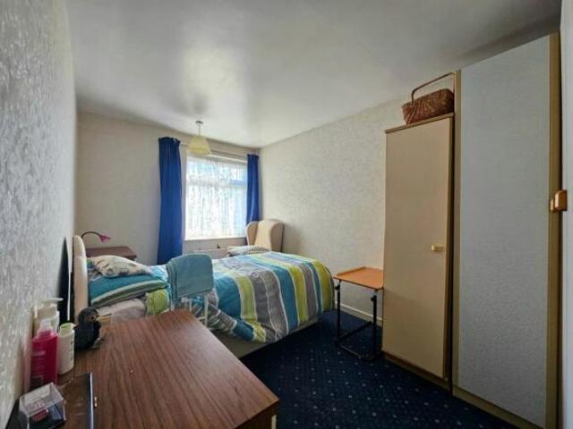 3 bedroom end of terrace house for sale in Insley Gardens, Hucclecote, GL3