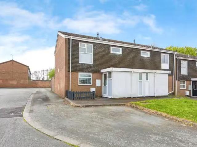 3 bedroom end of terrace house for sale in Irwell, Tamworth, S.