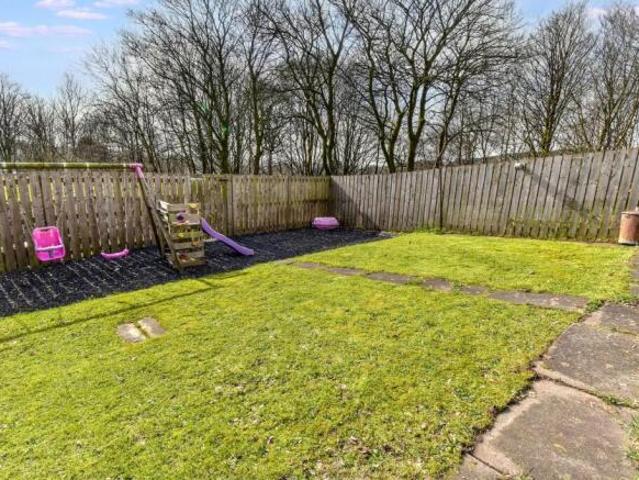 3 bedroom end of terrace house for sale in John Wilson Drive, Kilsyth, G65