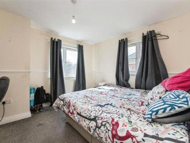 3 bedroom end of terrace house for sale in John Levers Way, Exeter, Devon, EX4