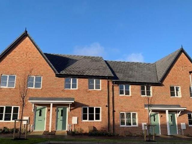 3 Bedroom End Of Terrace House For Sale In Oak Drive, Codicote