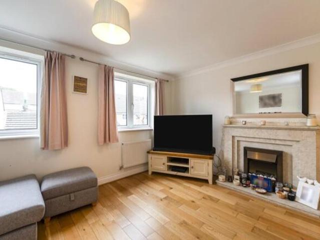 3 bedroom end of terrace house for sale in Oakdene Road, Southsea, PO4
