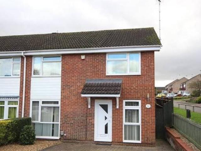3 bedroom end of terrace house for sale in Orchard Way Knebworth Hertfordshre SG3