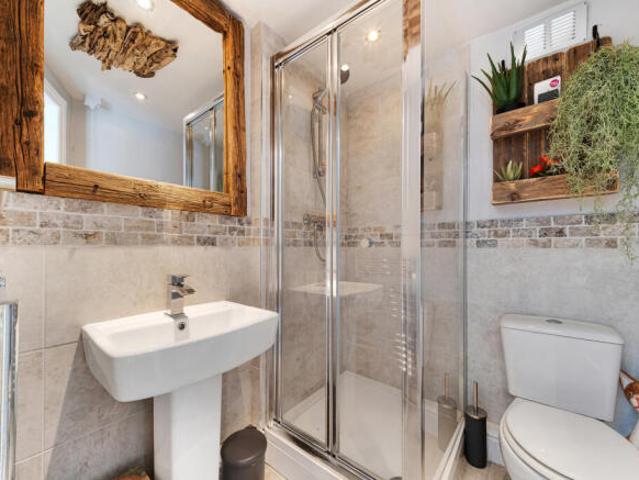 3 bedroom end of terrace house for sale in Orchard Road, Lymm, WA13 9HH. Lymm, WA13
