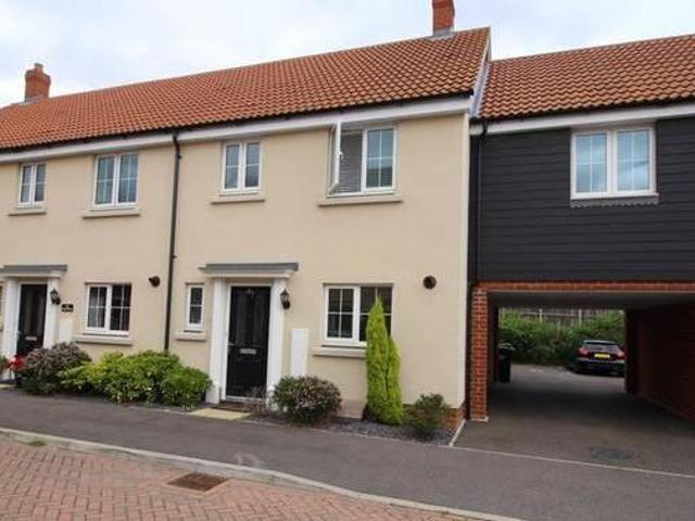 3 bedroom end of terrace house for sale in Osprey Drive Stowmarket Suffolk IP14