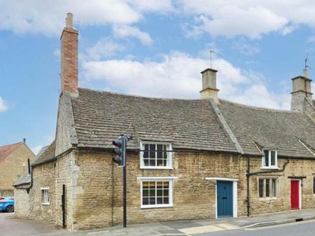3 Bedroom End Of Terrace House For Sale In Oundle, Northamptonshire