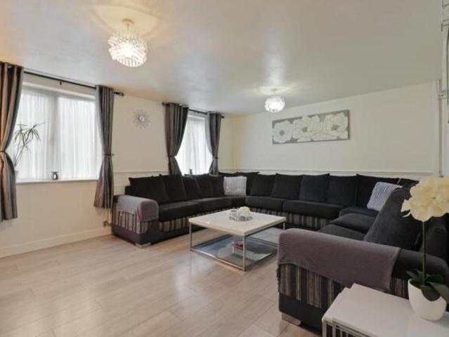 3 bedroom end of terrace house for sale in Oxford Street, Upperthorpe, Sheffield, S6