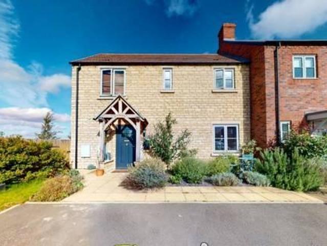 3 bedroom end of terrace house for sale in Lolium Close Mickleton Gloucestershire GL55 6TU GL55
