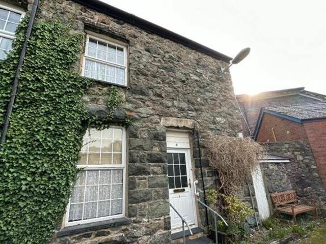 3 Bedroom End Of Terrace House For Sale In Lombard Street