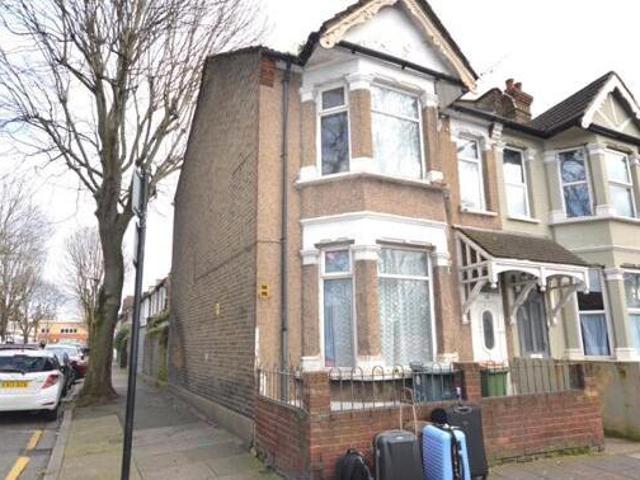 3 Bedroom End Of Terrace House For Sale In London