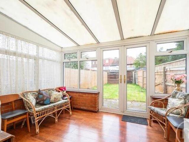 3 Bedroom End Of Terrace House For Sale In London