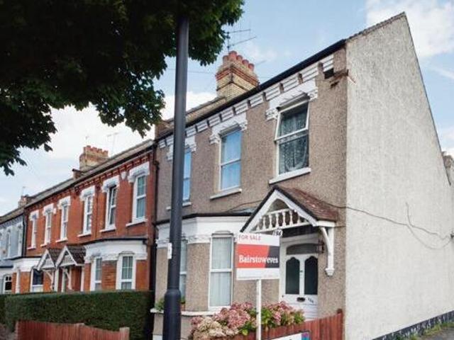 3 Bedroom End Of Terrace House For Sale In London