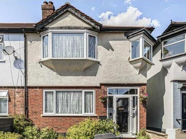 3 Bedroom End Of Terrace House For Sale In London