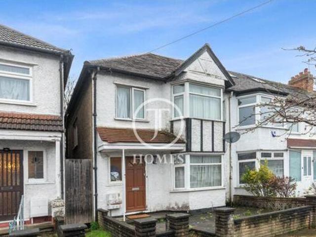3 Bedroom End Of Terrace House For Sale In London