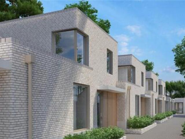 3 Bedroom End Of Terrace House For Sale In London