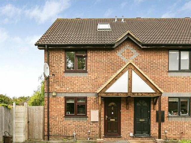 3 Bedroom End Of Terrace House For Sale In London